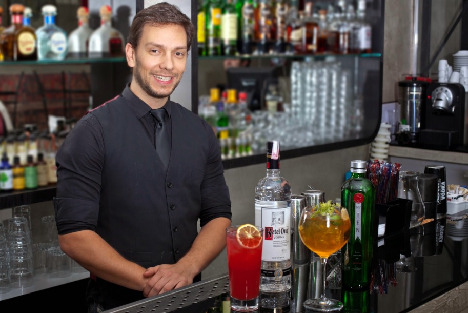 Rafael Pizanti compete no Grand Prix Havana - Mixology News