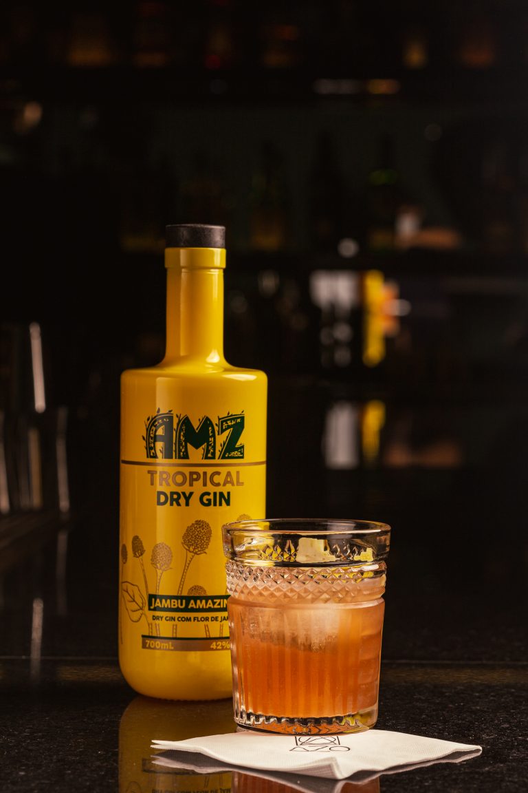 AMZ é jambu no gin! Que mistura é essa, Brasil?